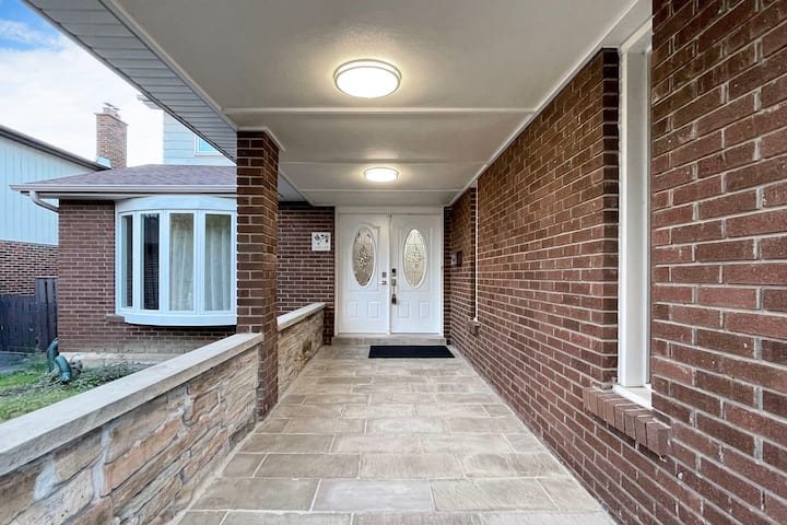 Family Retreat: Scarborough Gem - Toronto