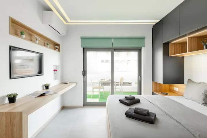 Central Gem With An Incredible Balcony View - Thessaloniki