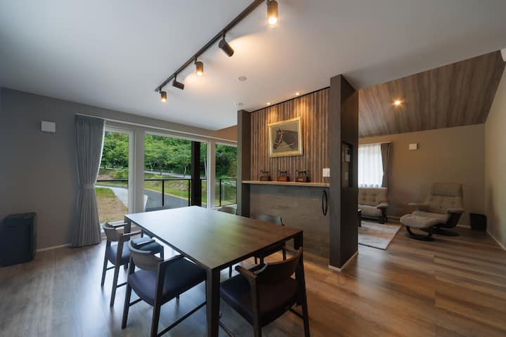 Contrail【ezo Fuji Foothills】 - Niseko