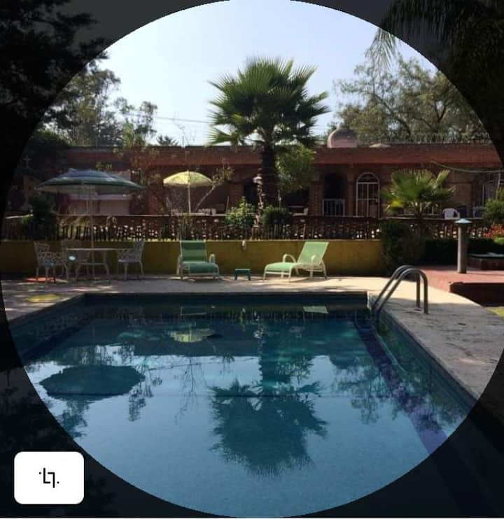 Jardín La Krapola Le Bee - Cuautitlán Izcalli