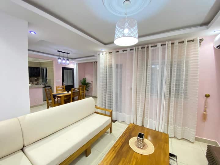 Appartement à 500m De La Route - Cameroon