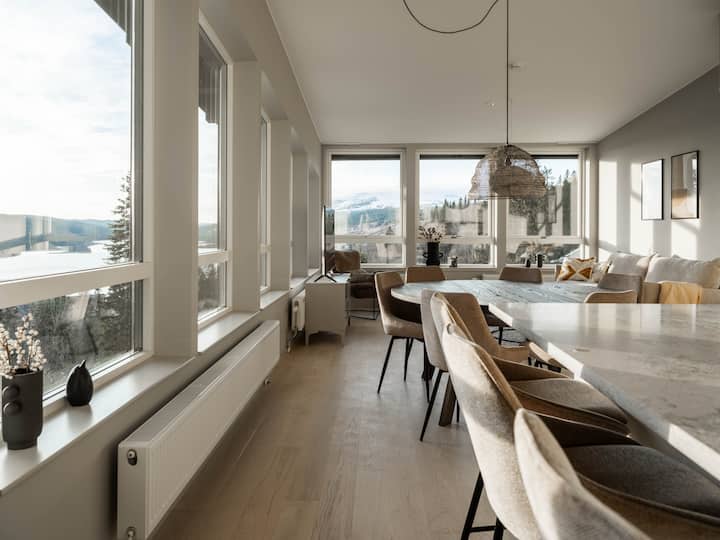 Mountain Retreat W/ Lakeviews & Private Suna - Åre
