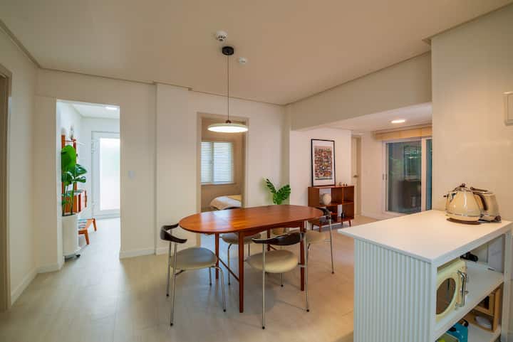 [Event]hongdae 1f Room 3 10-min Walk From Station - Seoul