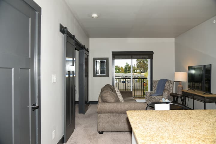 *One Bed Apartment | Close To Downtown Lex* - Lexington, KY