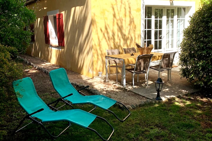 Gîte Les Cyprès (Bastide Sainte Agnès) - France