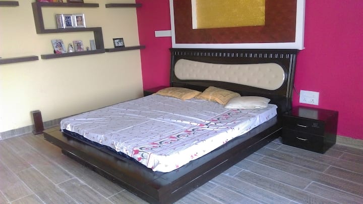 Comfy Home Stay @Secured Campus - Sagar