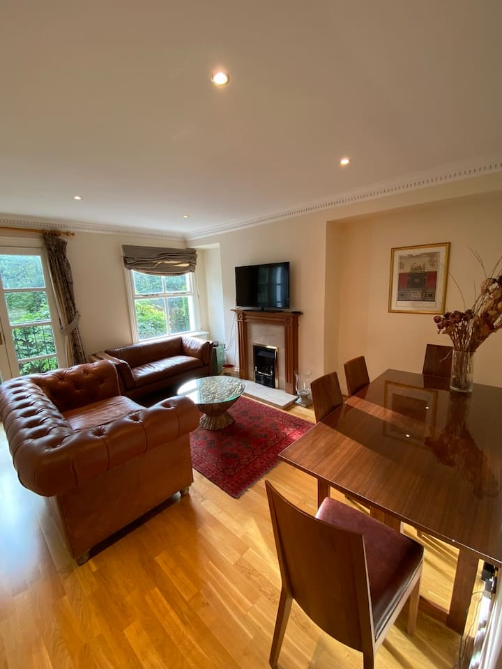 Eclectic 2-bed Flat In Chelsea - Londra
