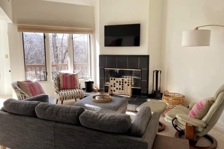 Mountain Top Getaway - Wintergreen, VA