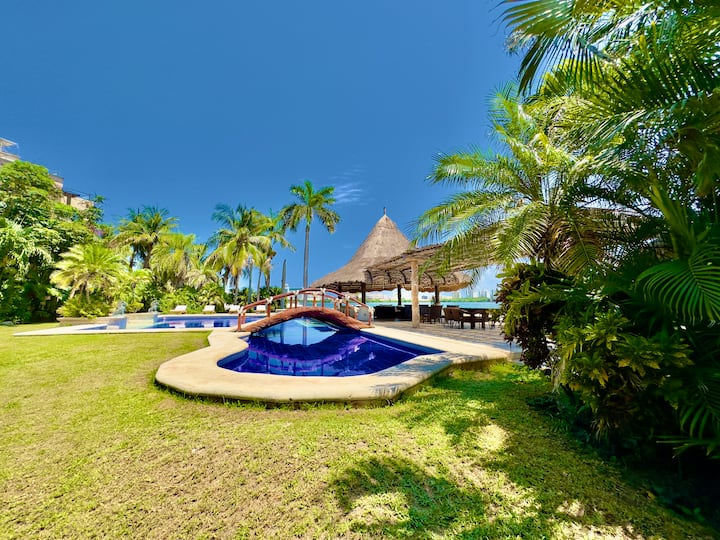 Lagoon-view House With Pool And Gym - 坎昆