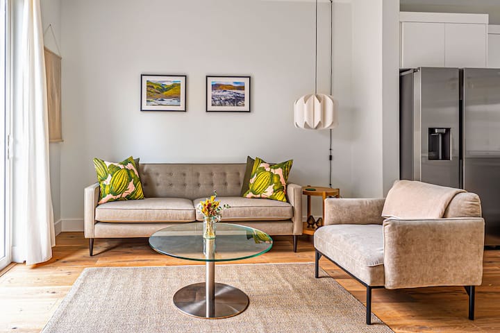 Ivon Street Dual Suite Rowhome - Portland