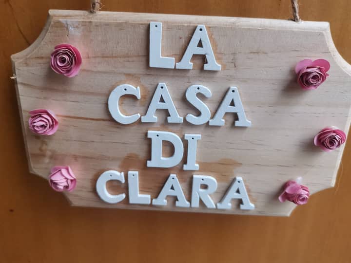 La Casa Di Clara Casa Vacanze Napoli Centrale - Naples