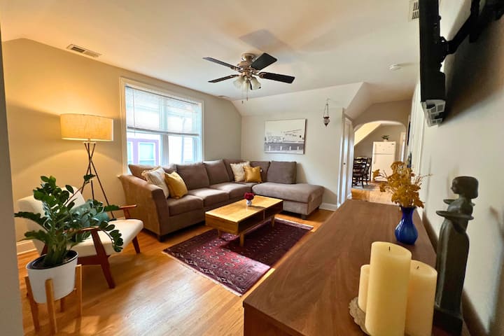 Cozy Apartment In Logan Square & Dog Friendly! - Chicago