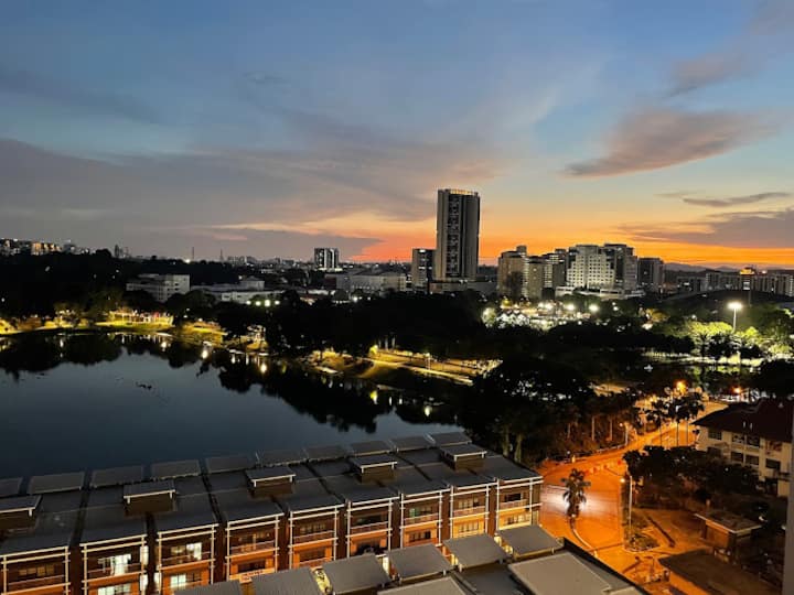 Golfview Residence Paradigm Mall 3 Bedroom Condo - Petaling Jaya