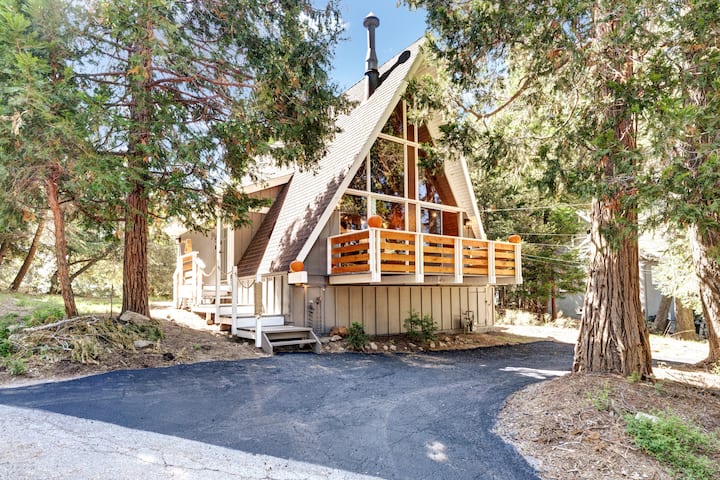 A-frame D’amore | Peaceful Forest Retreat - Crestline, CA