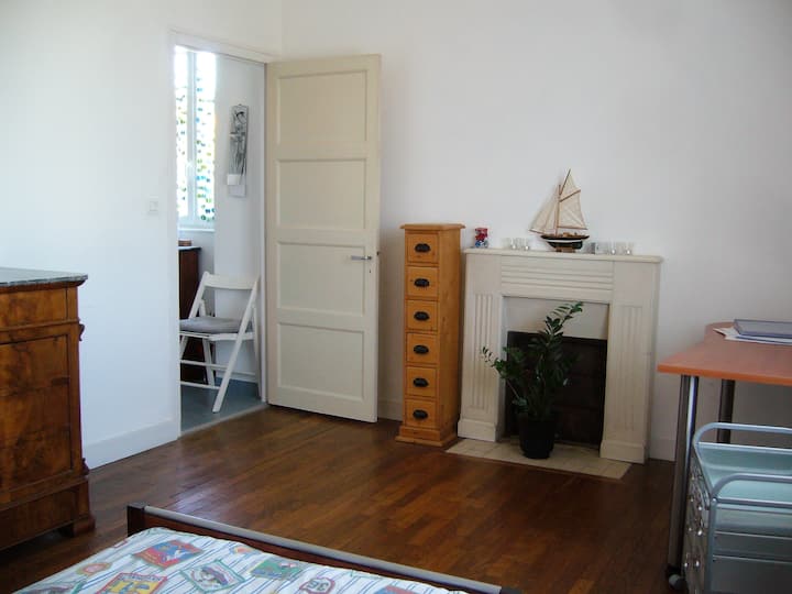 Chambre D'hôtes - Châteaubourg
