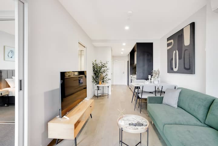 "Hidden Gem" Cosy 2b Apt In Central Melbourne - Melbourne