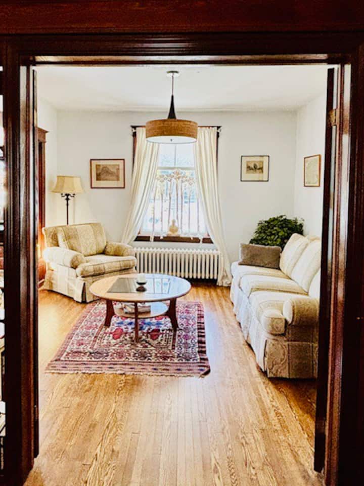 Mariposa Century Home - Heritage Pocket Orillia - Orillia