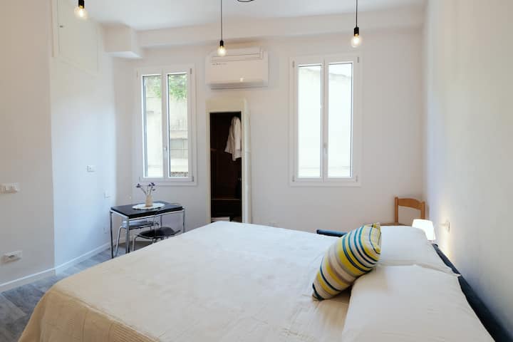 Cozy Studio Stufa Near San Lorenzo - Florenz