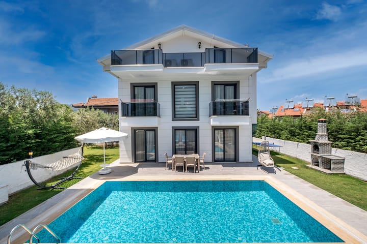 ÖLüdenizde 4 Yatak Odalı Villa (Hera) - Ölüdeniz