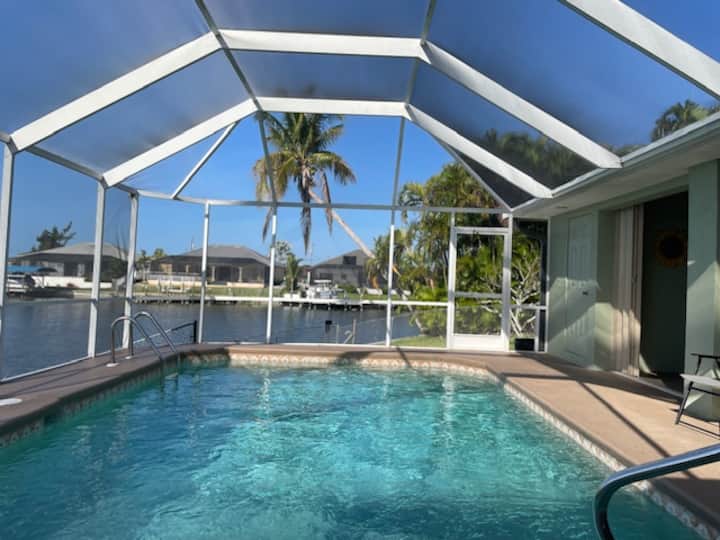 Relax With Nature Heated Pool On Water-king Bed - Cape Coral, FL