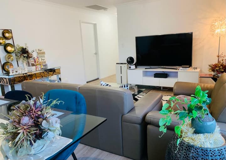 Cozy En-suite: Smallspace, Bigcomfort - Perth