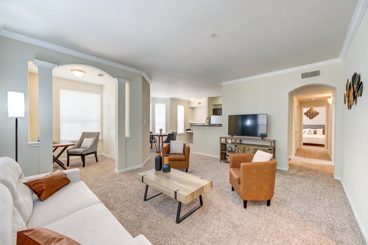 Serene Escape In The Pines - Lake Woodlands, The Woodlands