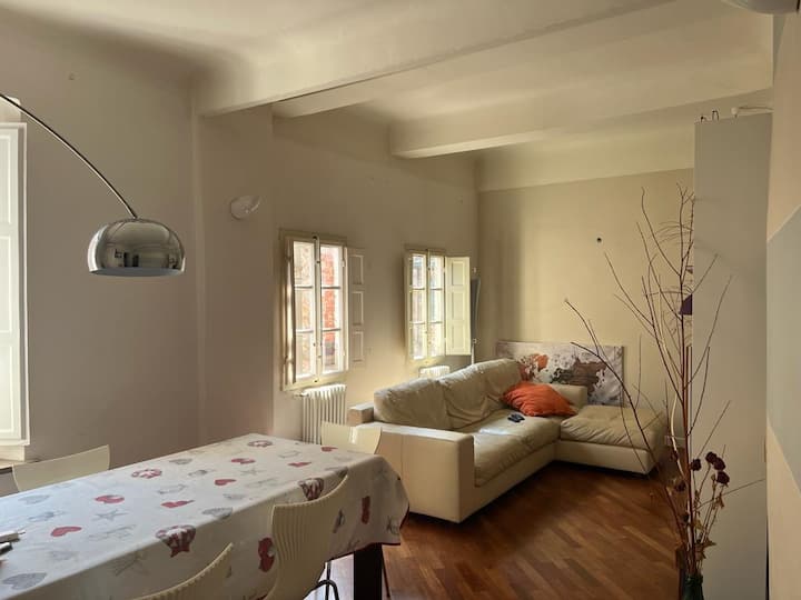 Angeli's Place - Lucca