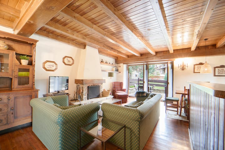 Tu Acogedor Hogar En Arties - Salardú