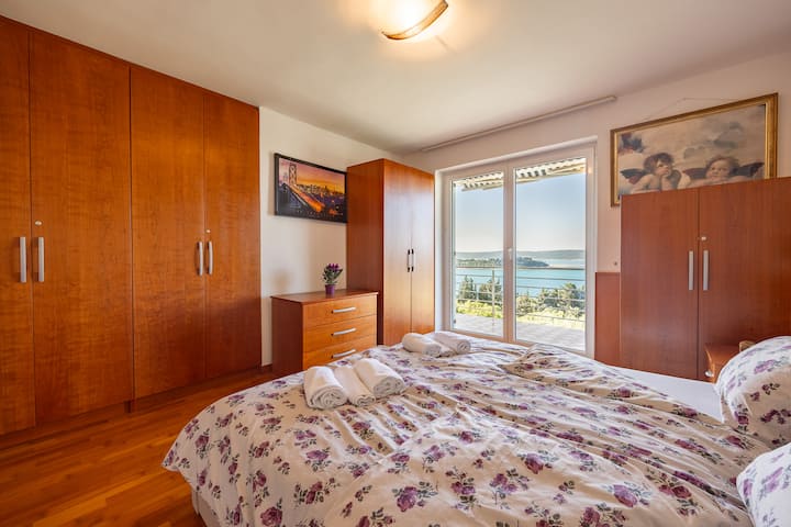 Queen Room With Sea View (Zg.d.j.) - Portorož