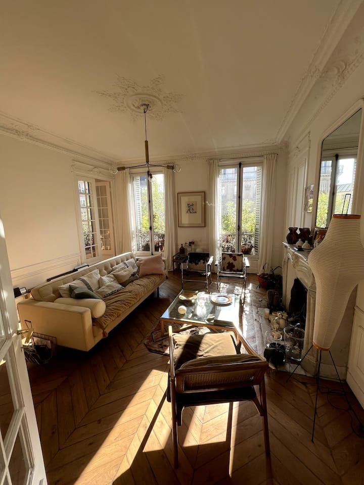 Bel Appartement Haussmannien - Place de la République