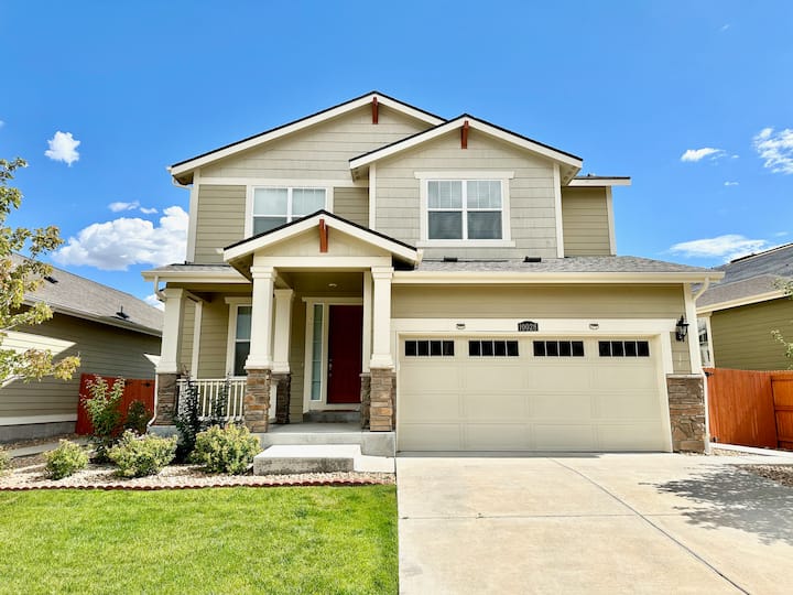 Modern Parker Tudor Home 4 Bed 3.5 Bath Office - Parker, CO