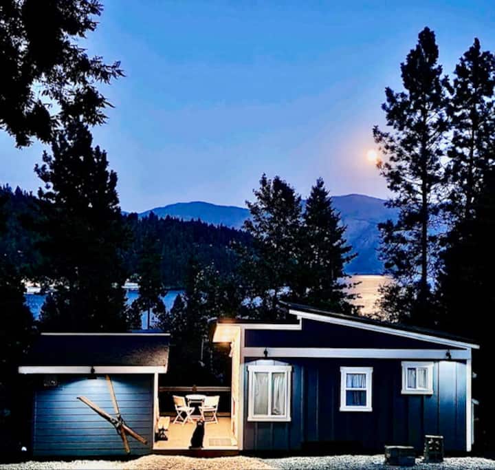 Bitty Blue By The Bay! - Hope, ID