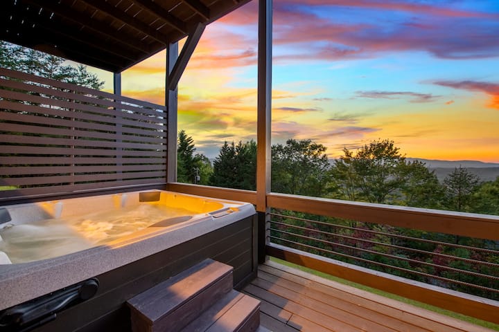 Majestic Haven - An Unmatchable View - Mineral Bluff, GA