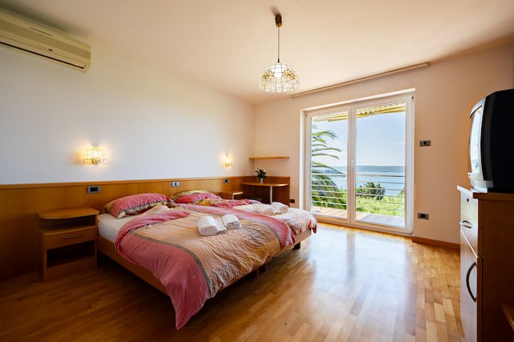 Superior Double Room With Sea View (Sr.l.j.) - Portorož