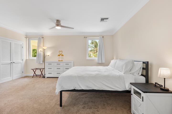 Large 4bdr/family/pool/location/atlantis Unit 3 - Nassau