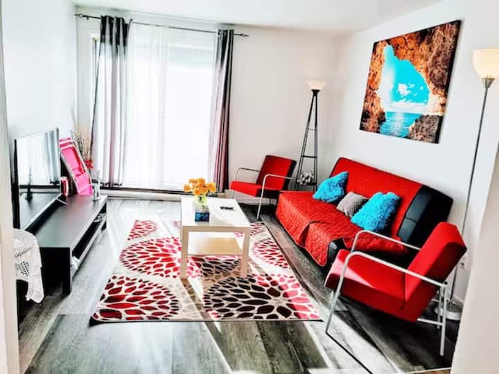 Economic 3bdrs Apt Free Parking#96 - Longueuil