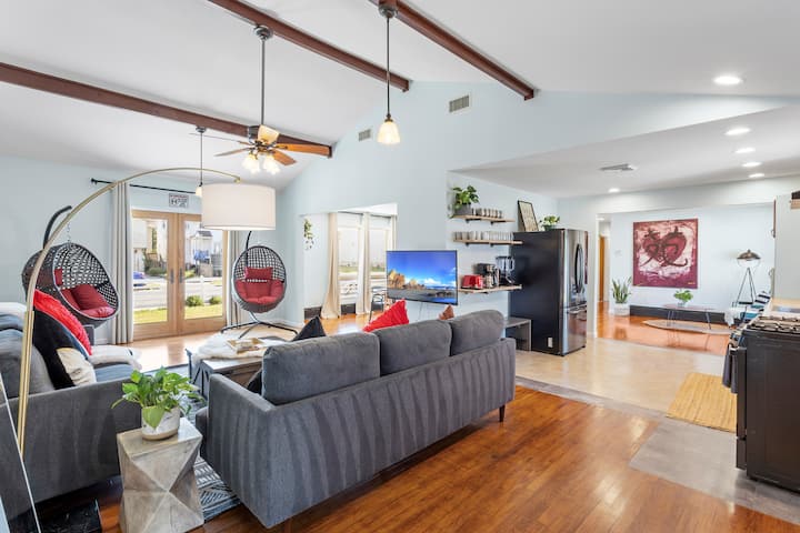 Spacious 5bd/2.5ba Oasis With Vaulted Ceilings - Jersey shore, NJ