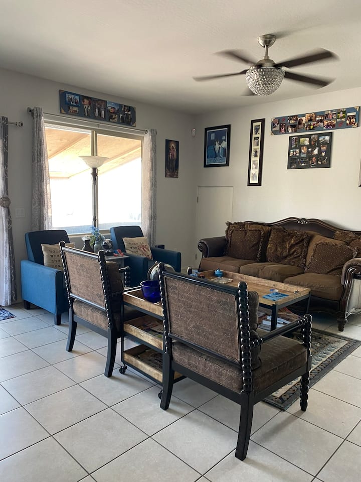 Serene Private Bedroom - Casa Grande, AZ