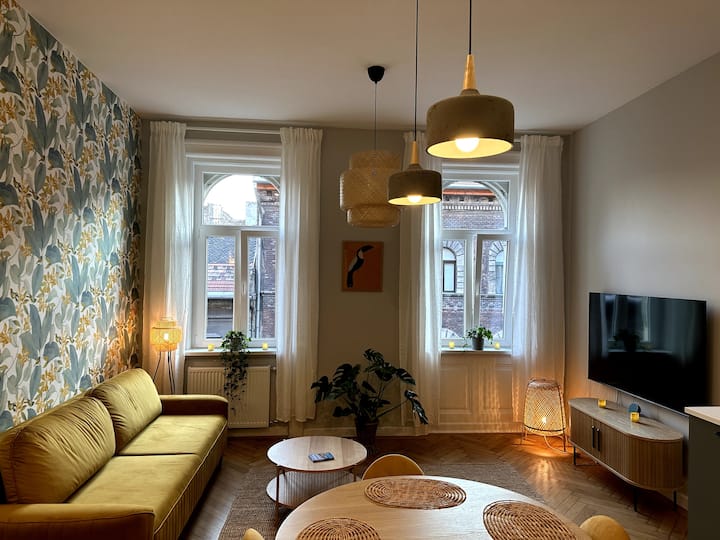 Stylish 2bdr In Historic Center - Budapest