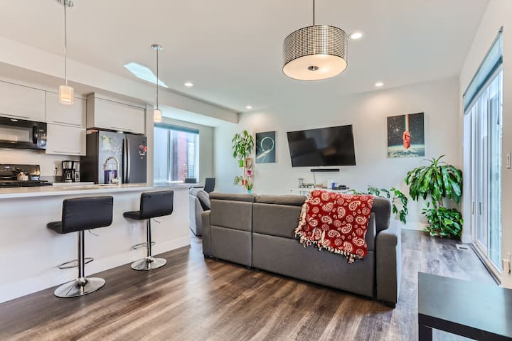 Foothills I Red Rocks I W Denver 3bd 2ba Townhome - Lakewood, CO
