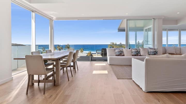 Luxury 5 Bedroom House With Pool And Beach Views - Manly
