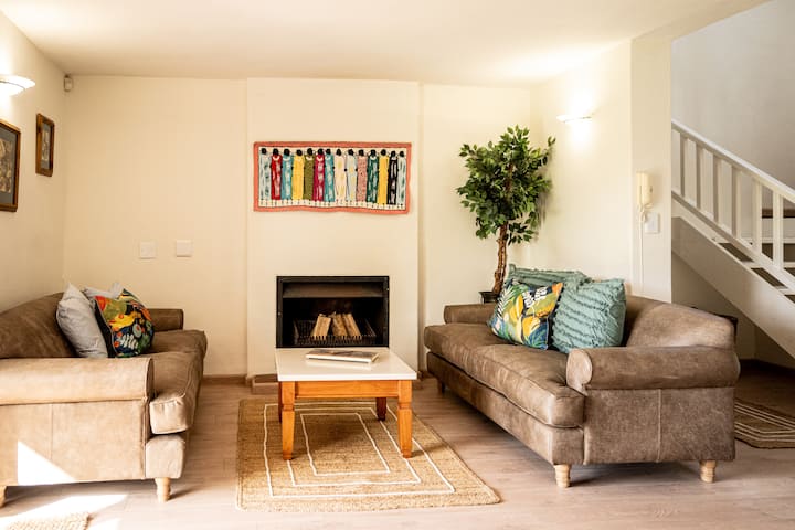 Gorgeous 4 Bedroom House In The Winelands - Stellenbosch