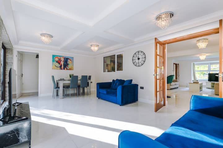 Detached 5 Bedroom House In Worsley Manchester - University of Bolton