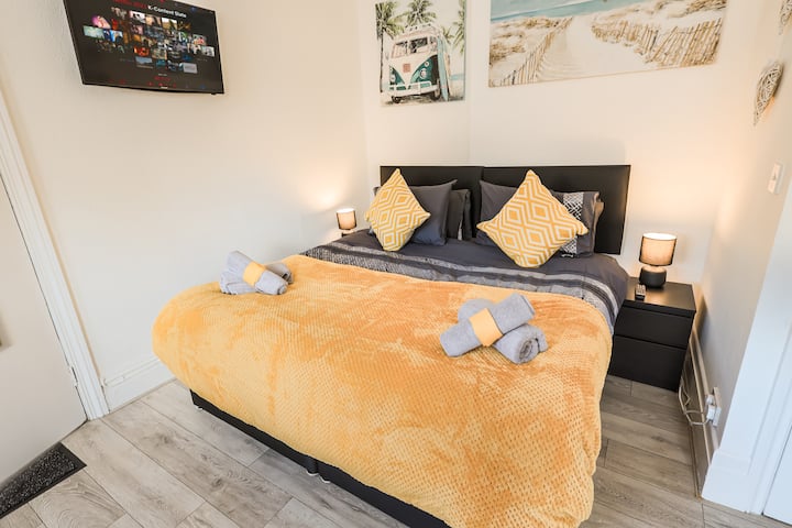 Beachside Studios: Town Center - Clacton-on-Sea