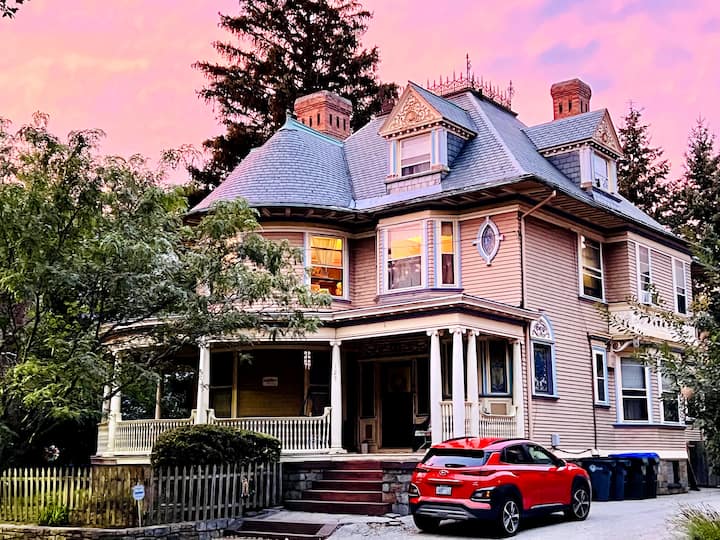 Casa Bendición (Private House) - Providence, RI