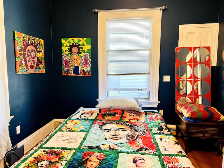 Casa Bendición (Blue Room) - Providence, RI