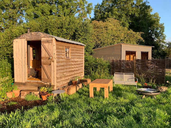 The Woodsman At Vallis Farm With Wild Pool - Frome