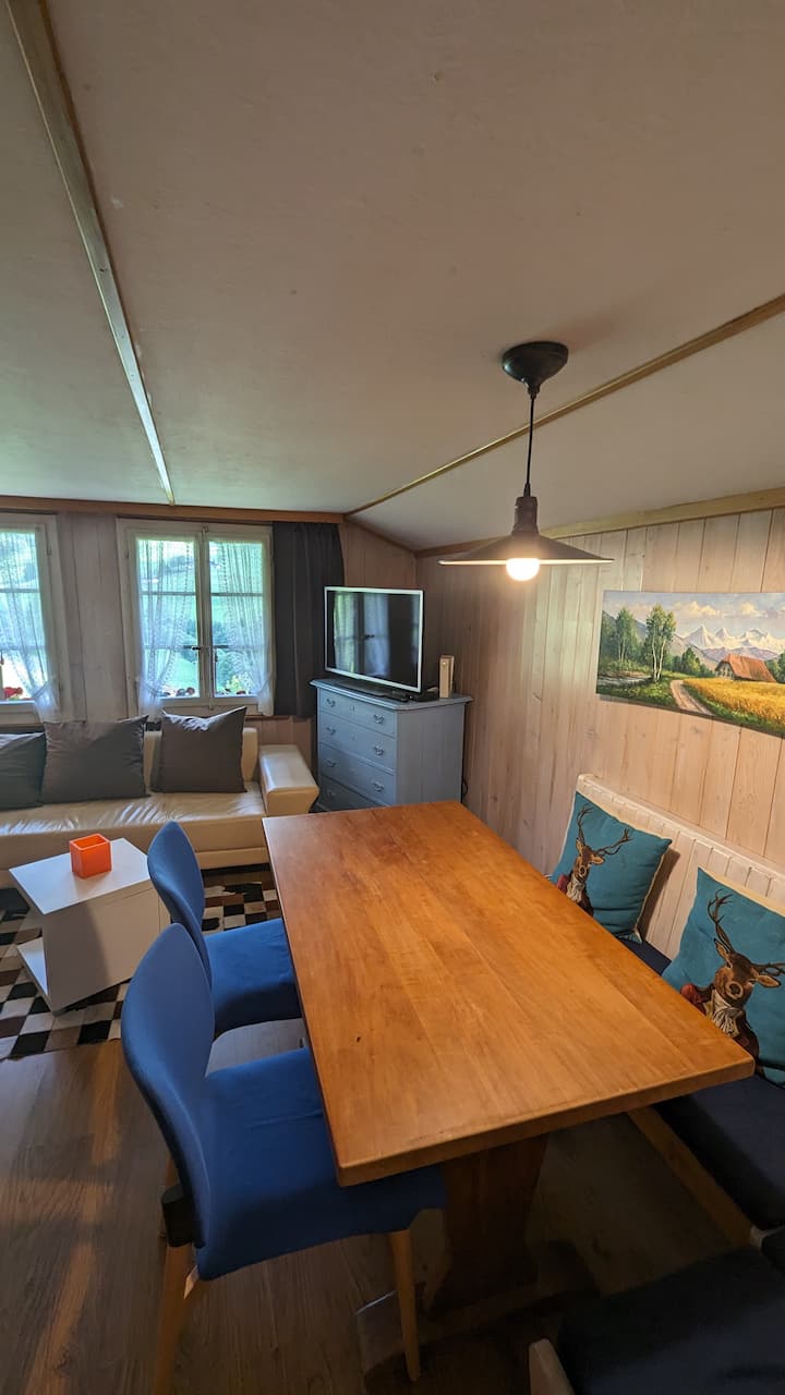 Authentische Chalet-wohnung Mit Eiger-view - Grindelwald