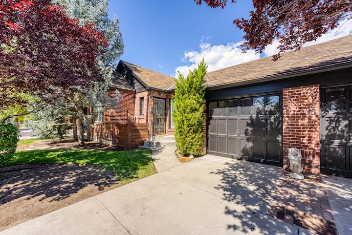 Charming 2br In Old Southwest - Reno, NV