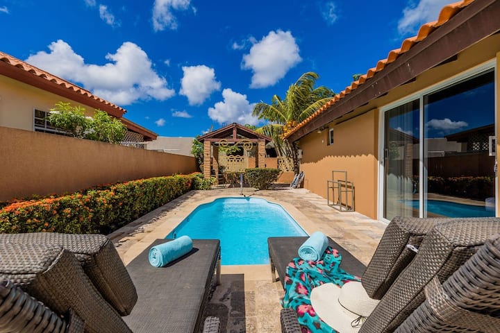 Cozy 1br1ba W/ Private Pool & Patio Close 2 Beach - Aruba
